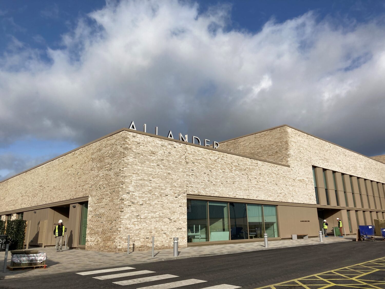 Building the Future: The Allander Leisure Centre & Adult Resource ...